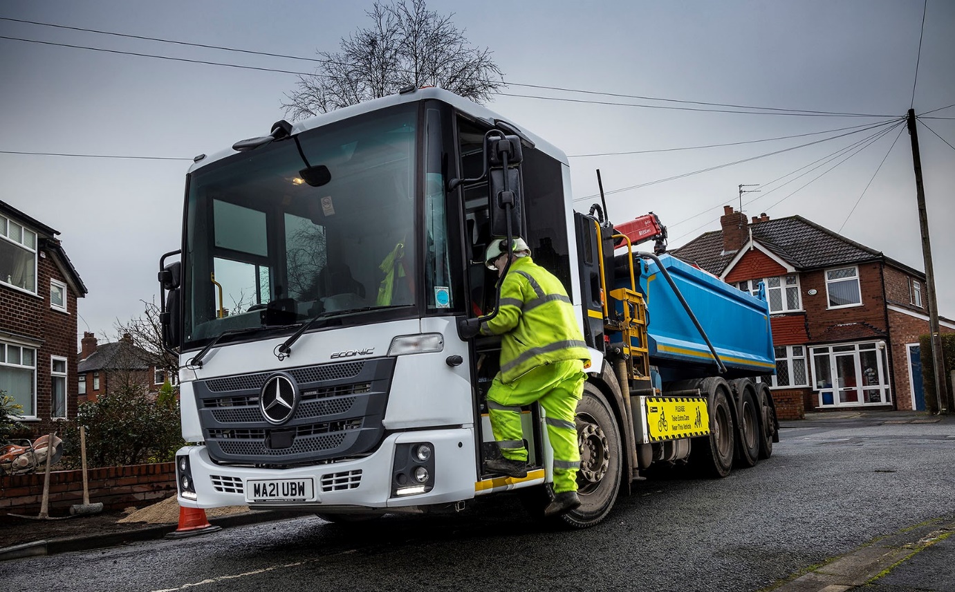 New Econic tipper-grabs meet fleet expectations for TLC - Trucking