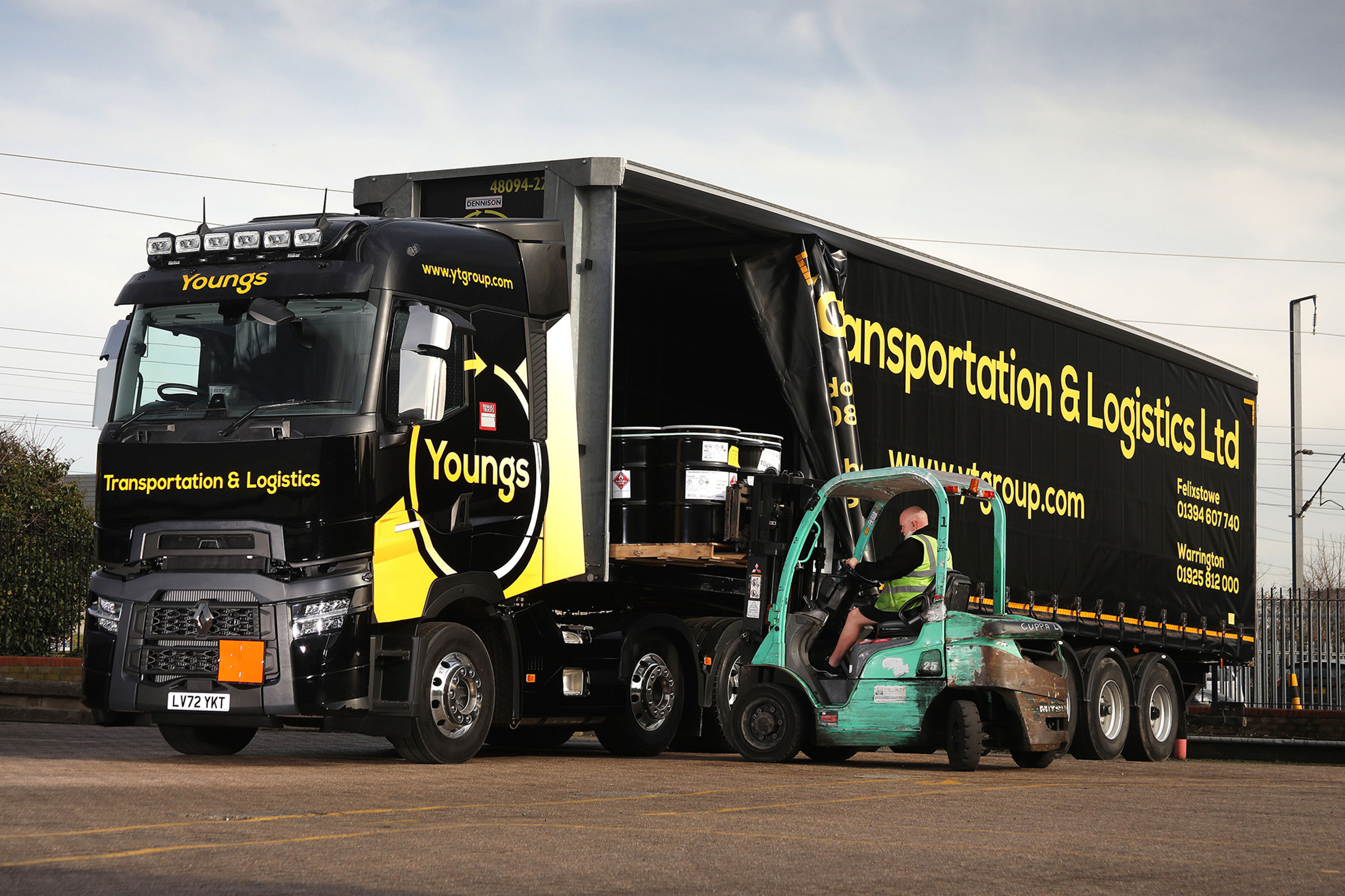 Youngs Transportation & Logistics rebrands with two Renault T520 Highs ...
