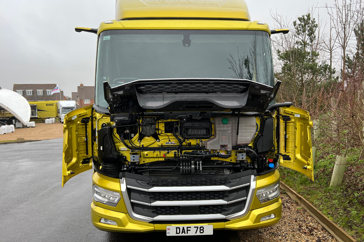 Driven: DAF XD450 FT - Trucking