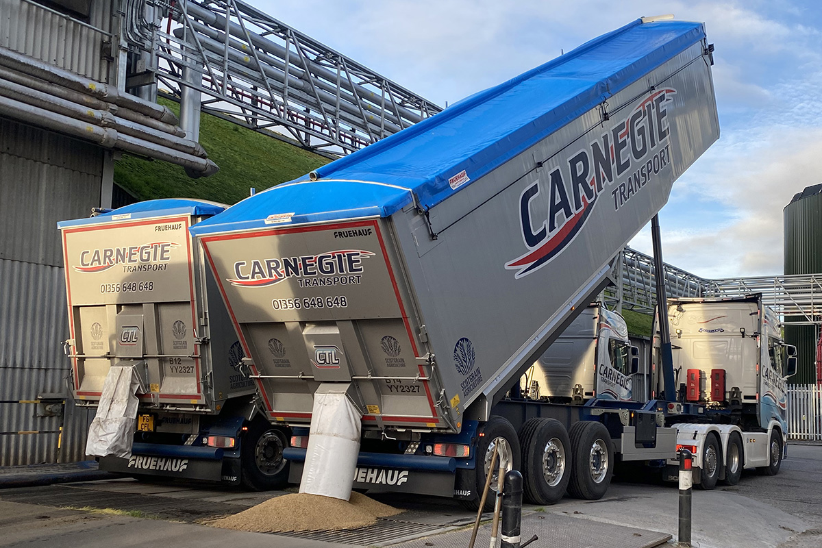 Scottish fuel and logistics firm orders Fruehauf bulk tippers - Trucking