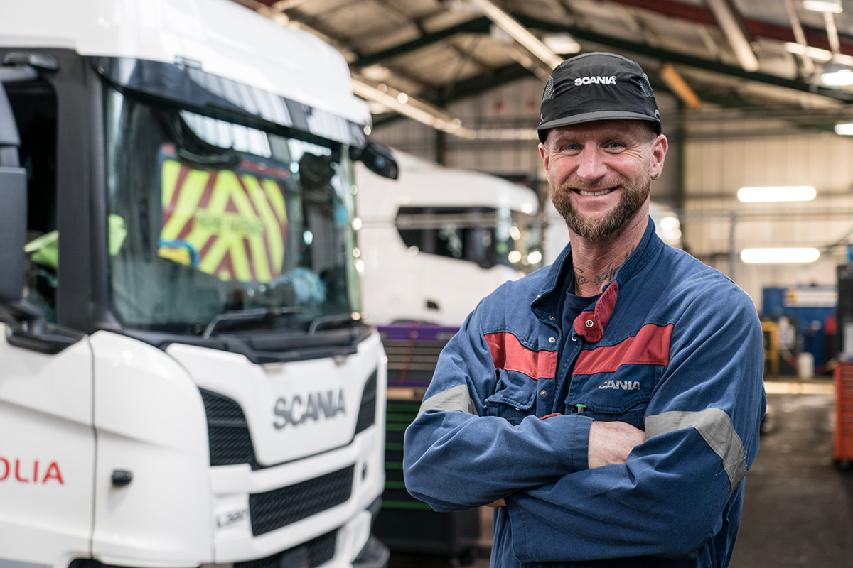 Scania Glasgow’s Scott McLintock named 2024 Scottish irtec Technician ...