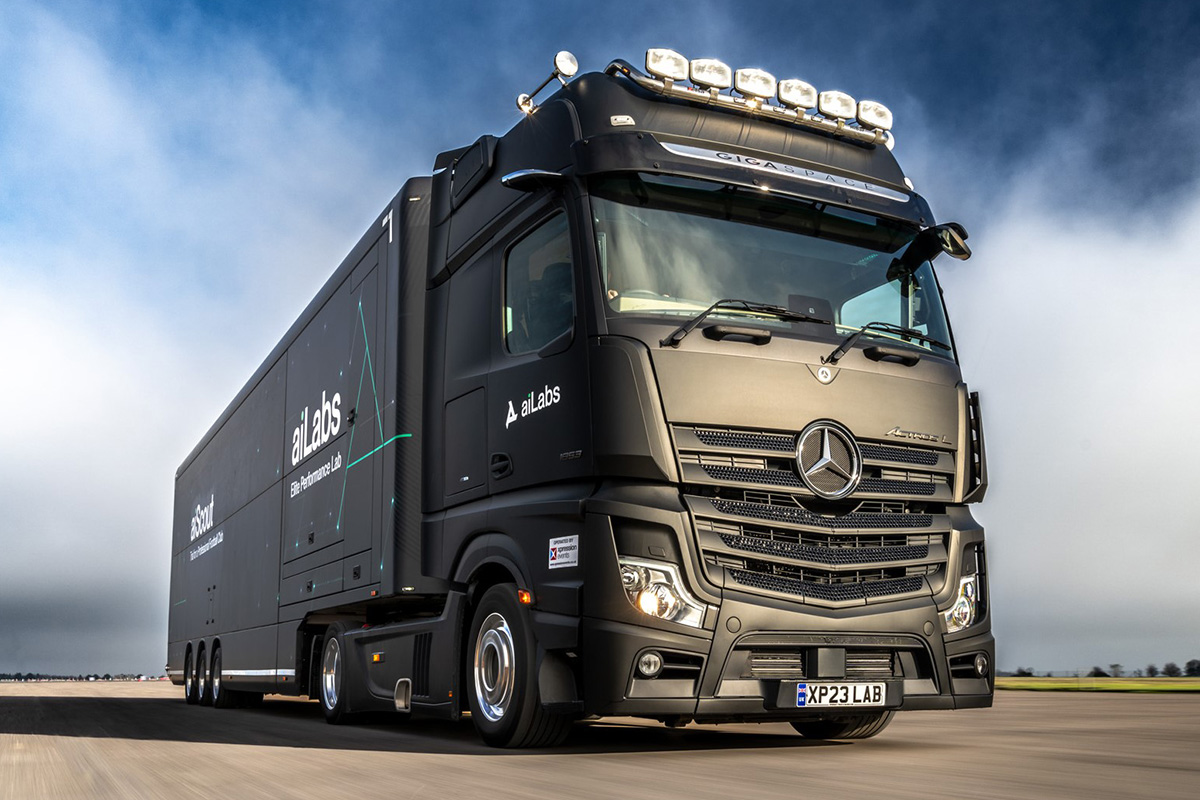 Xpression’s Matt black Mercedes-Benz Actros - Trucking
