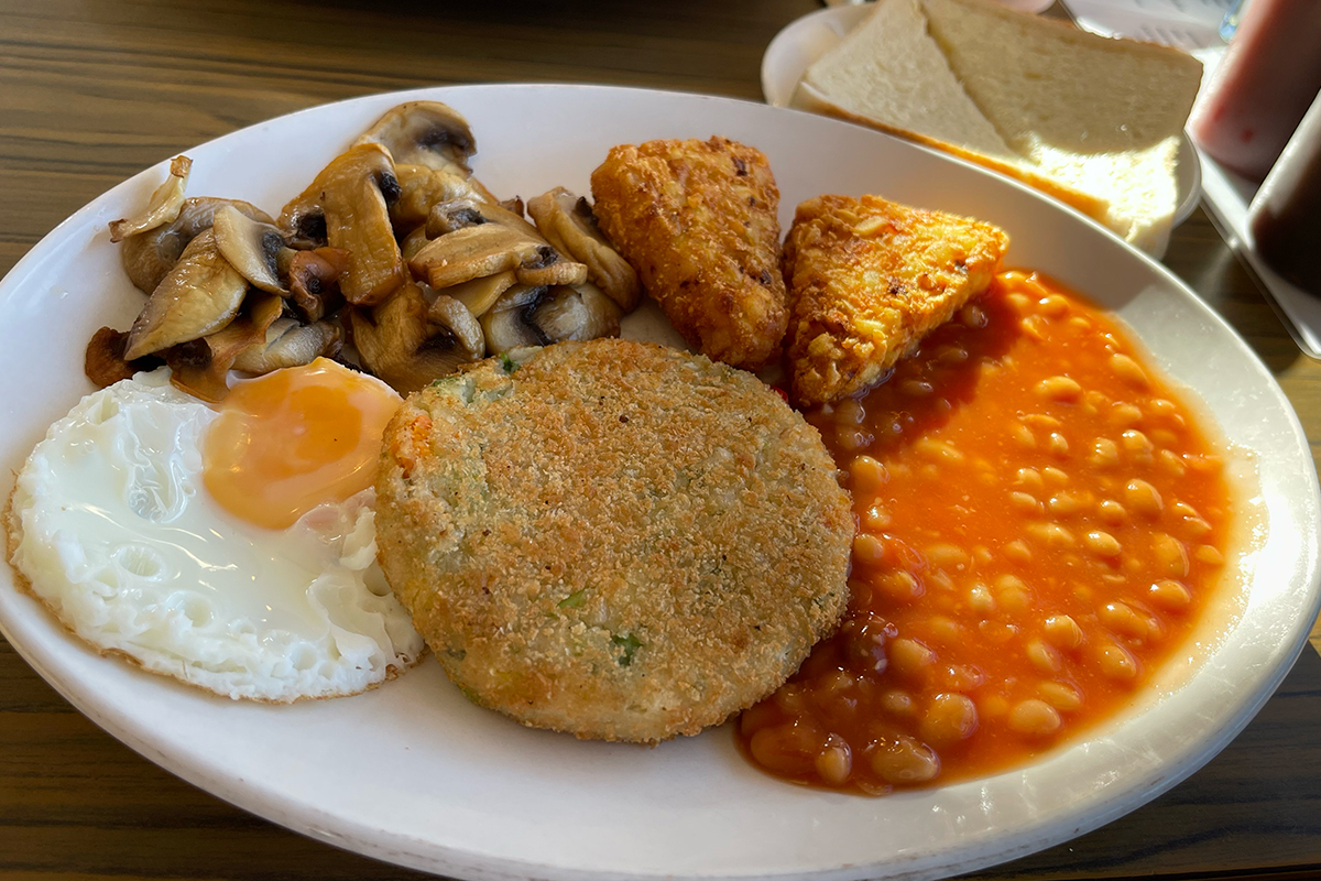 Truckstop Review: Hillside Cafe - Trucking