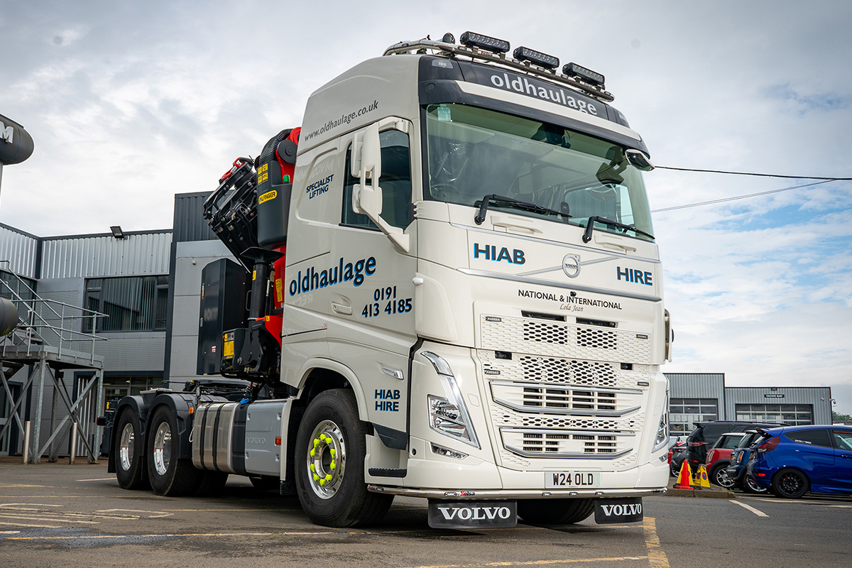 Old Haulage acquires refurbished Volvo FH, mounted with a Cormach Serie ...