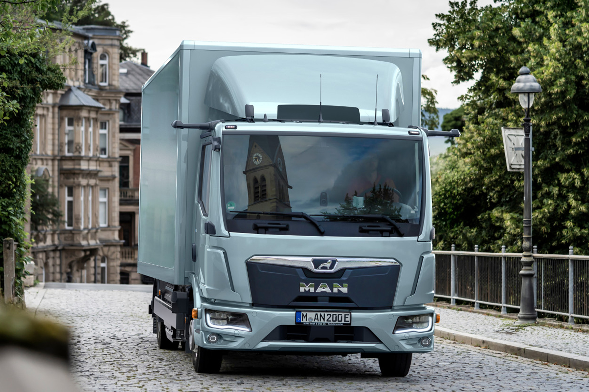 World Premiere for the MAN eTGL at IAA 2024 - Trucking