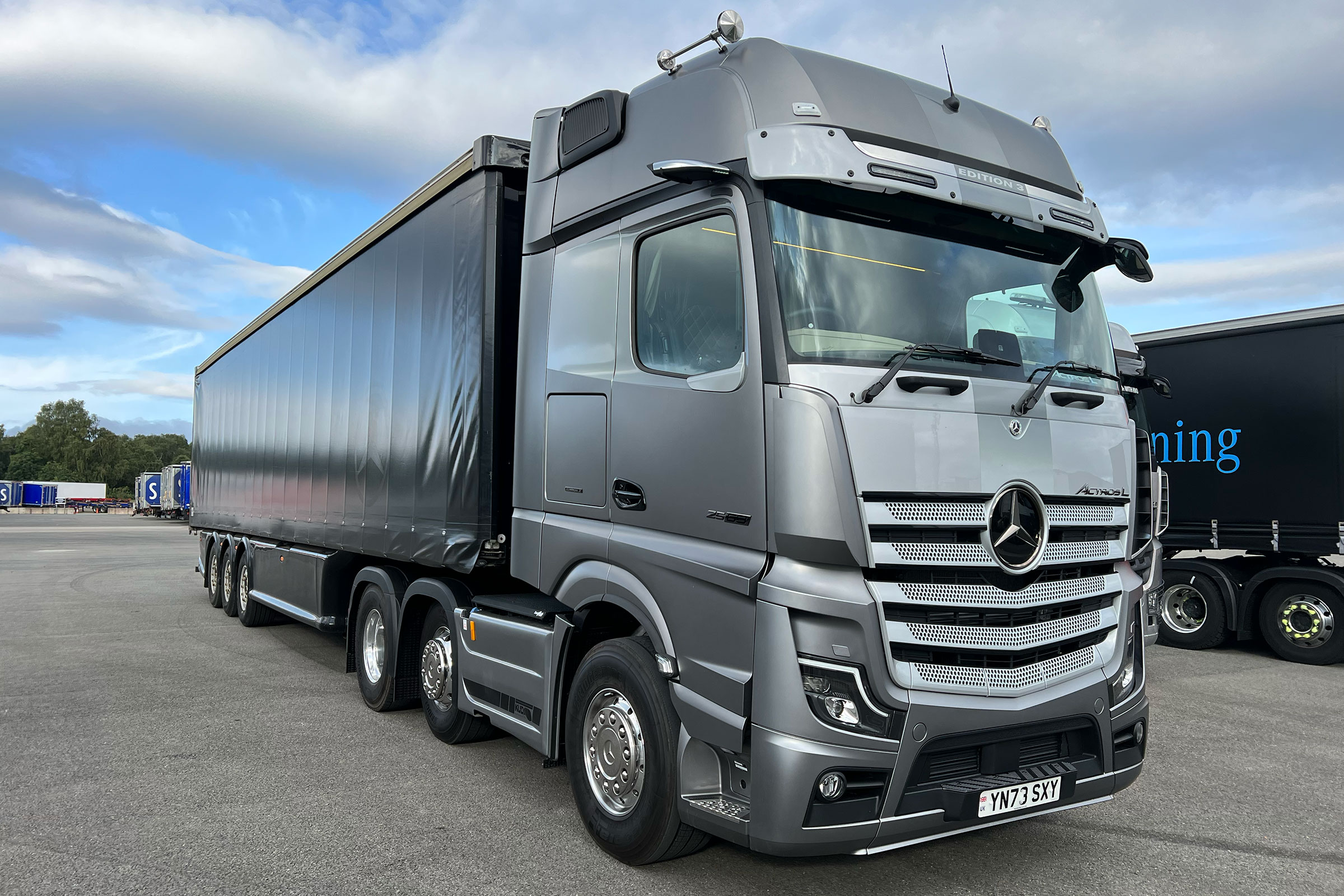 Road Test: Mercedes Actros 2563 Edition 3 - Trucking
